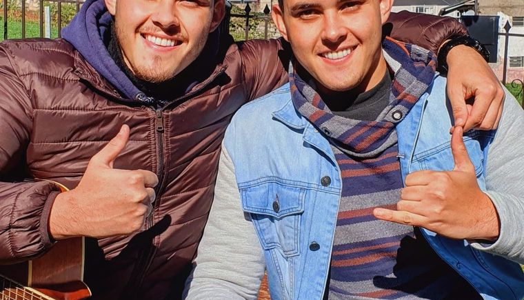 Gêmeos de Iporã do Oeste vencem duelo de covers com mil inscritos